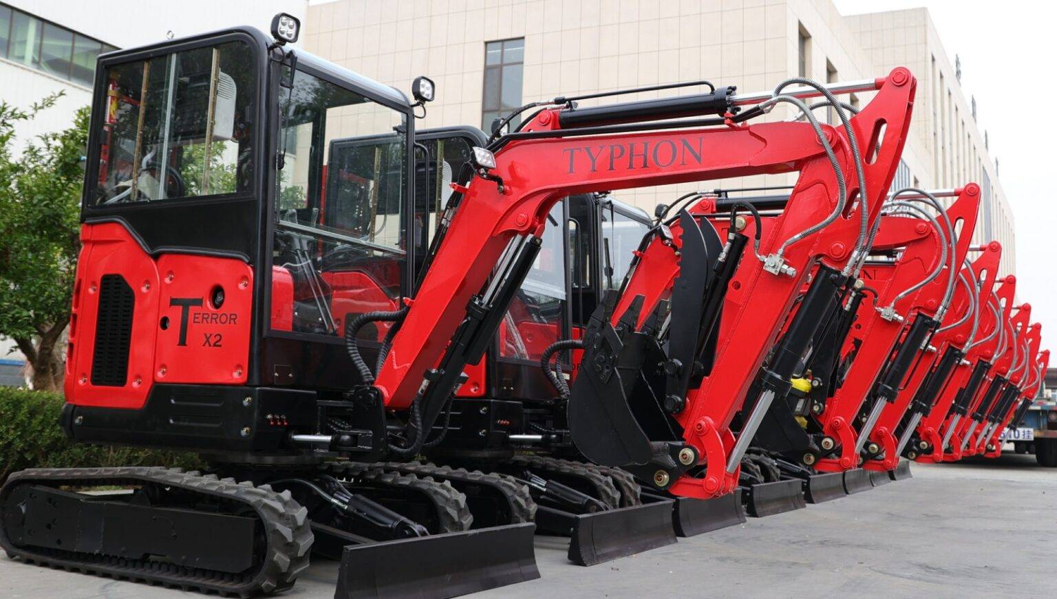 TERROR X2, 2.5 ton Mini Excavators powered by Perkins engines ...